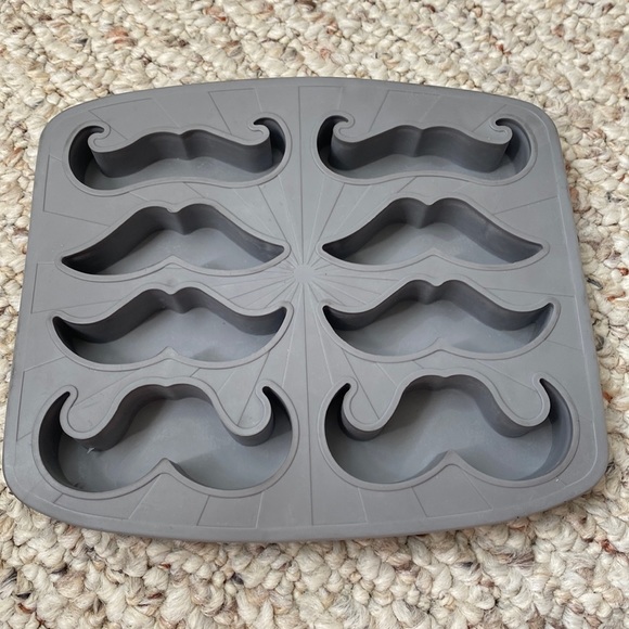 grand star | Kitchen | Vintage Mustache Ice Cube Tray Used Once Stache ...